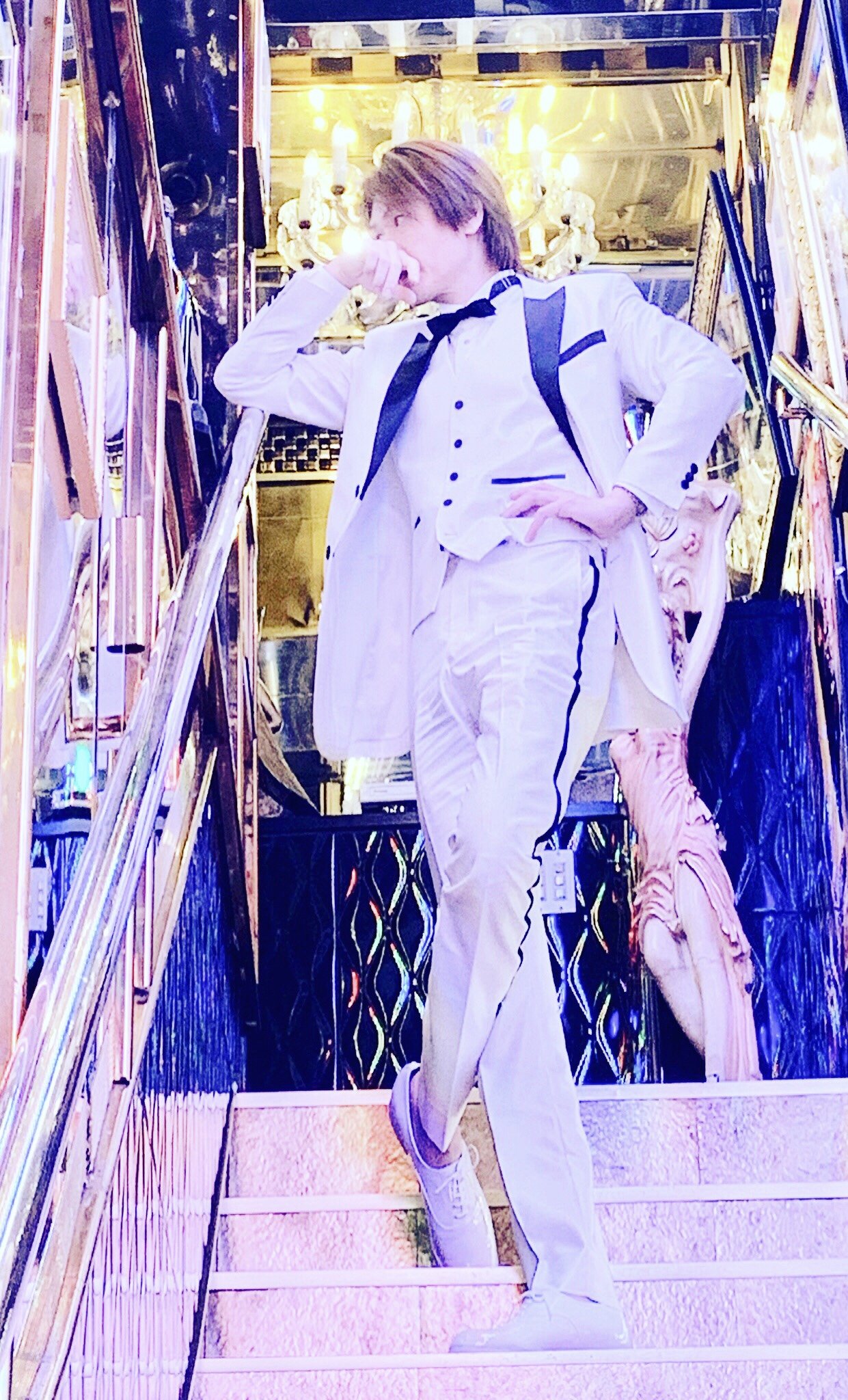 城咲仁 最高売上1日2億円！テレビショッピングで大人気の現在「ホストと似ている」と語る成功の秘訣を明かす｜CHANTO WEB