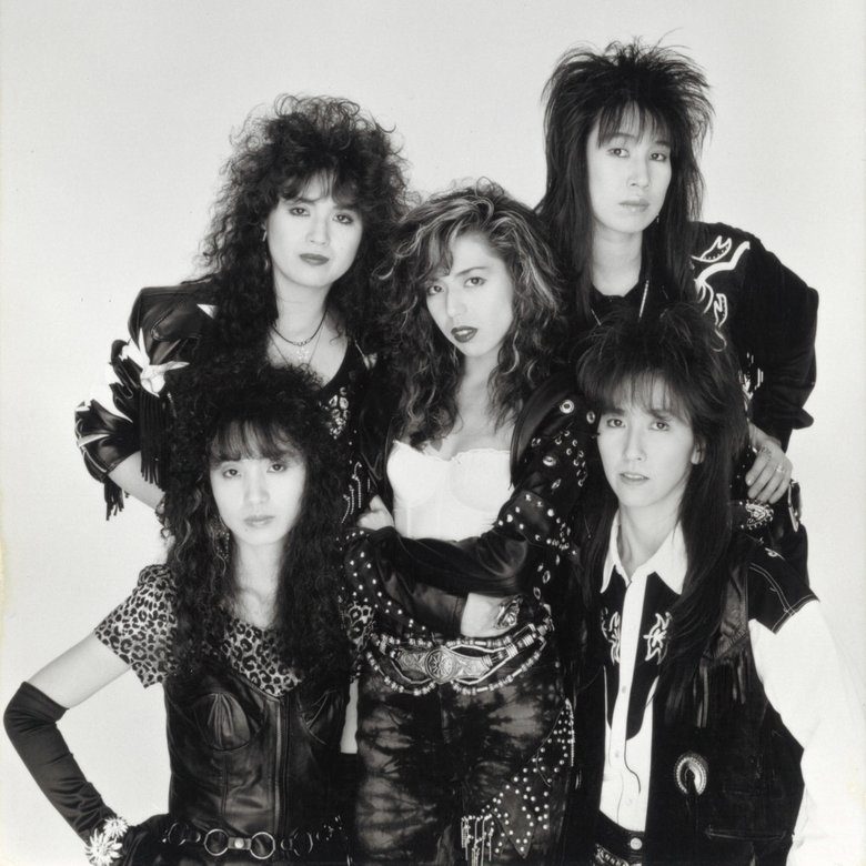 SHOW-YA 寺田恵子（61）「私たちM気質なんで（笑）」プライベートをよく知らないメンバーとの40年のつき合いが心地いいワケ｜CHANTO WEB