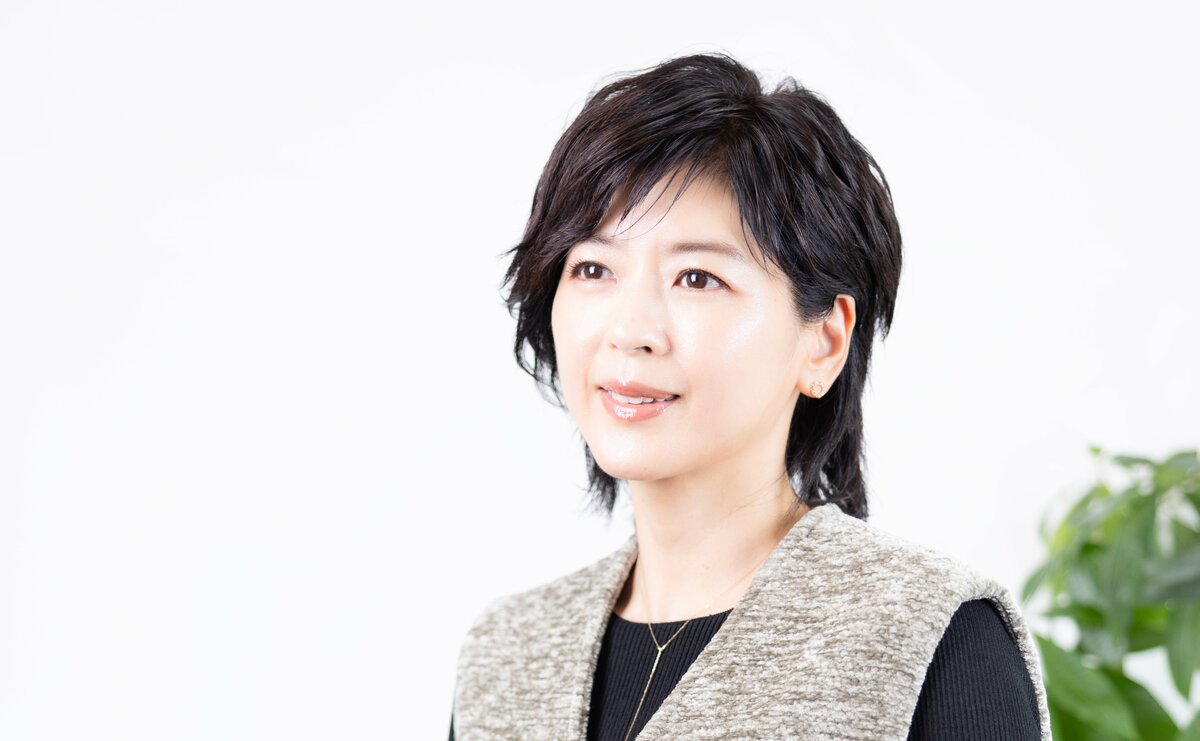 中山忍「恋愛にのめりこんだときもあったけれど」35年間女優一筋でやってきた理由｜CHANTO WEB