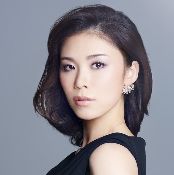 森理世「キッチンの裏口から逃げ出して…」ミス・ユニバース活動中に出くわした危機｜CHANTO WEB