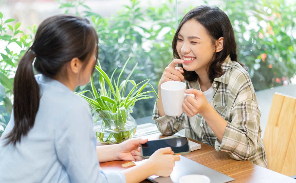 会話では「オウム返し」が効果的!?信頼される人と裏目に出る人の違い｜CHANTO WEB